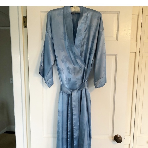 Dior | Intimates & Sleepwear | Vintage Silk Christian Dior Robe | Poshmark